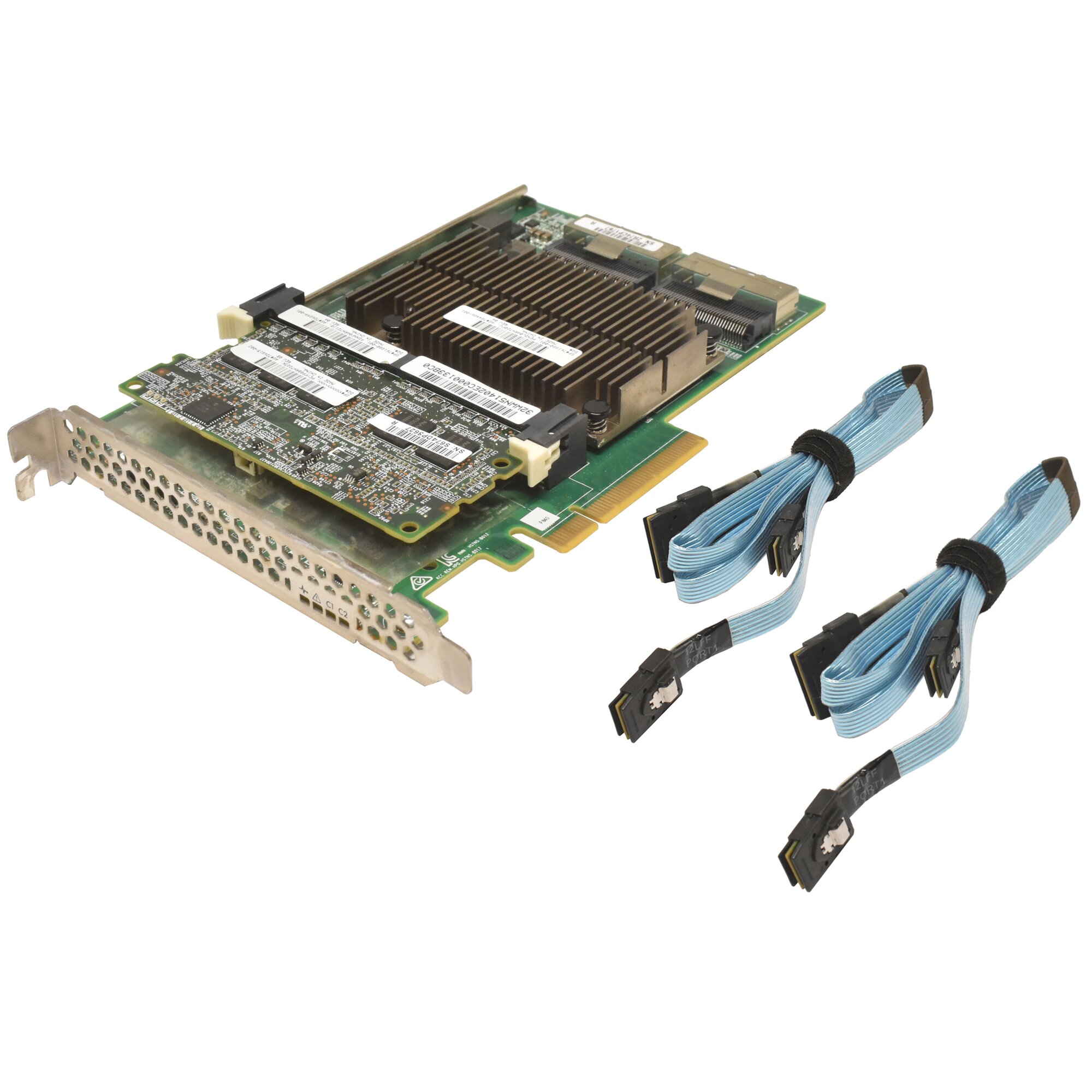 HP Smart Array P840 12Gb SAS RAID Controller 4GB FBWC +2x SAS Kabel ...